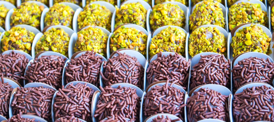 Mini Brigadeiros Gourmet - Segui a receita